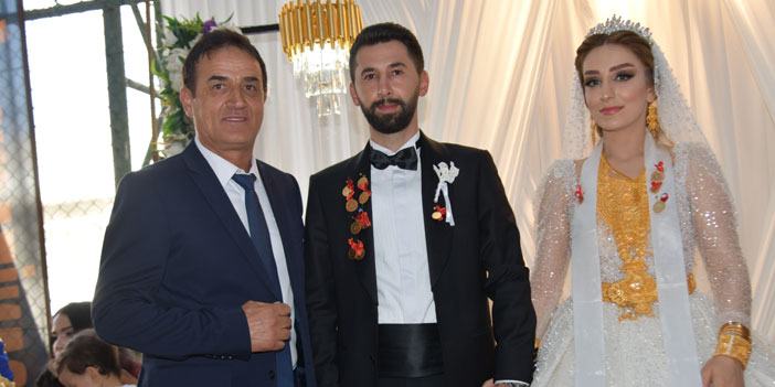 Yakupoğlu ailesinin mutlu günü